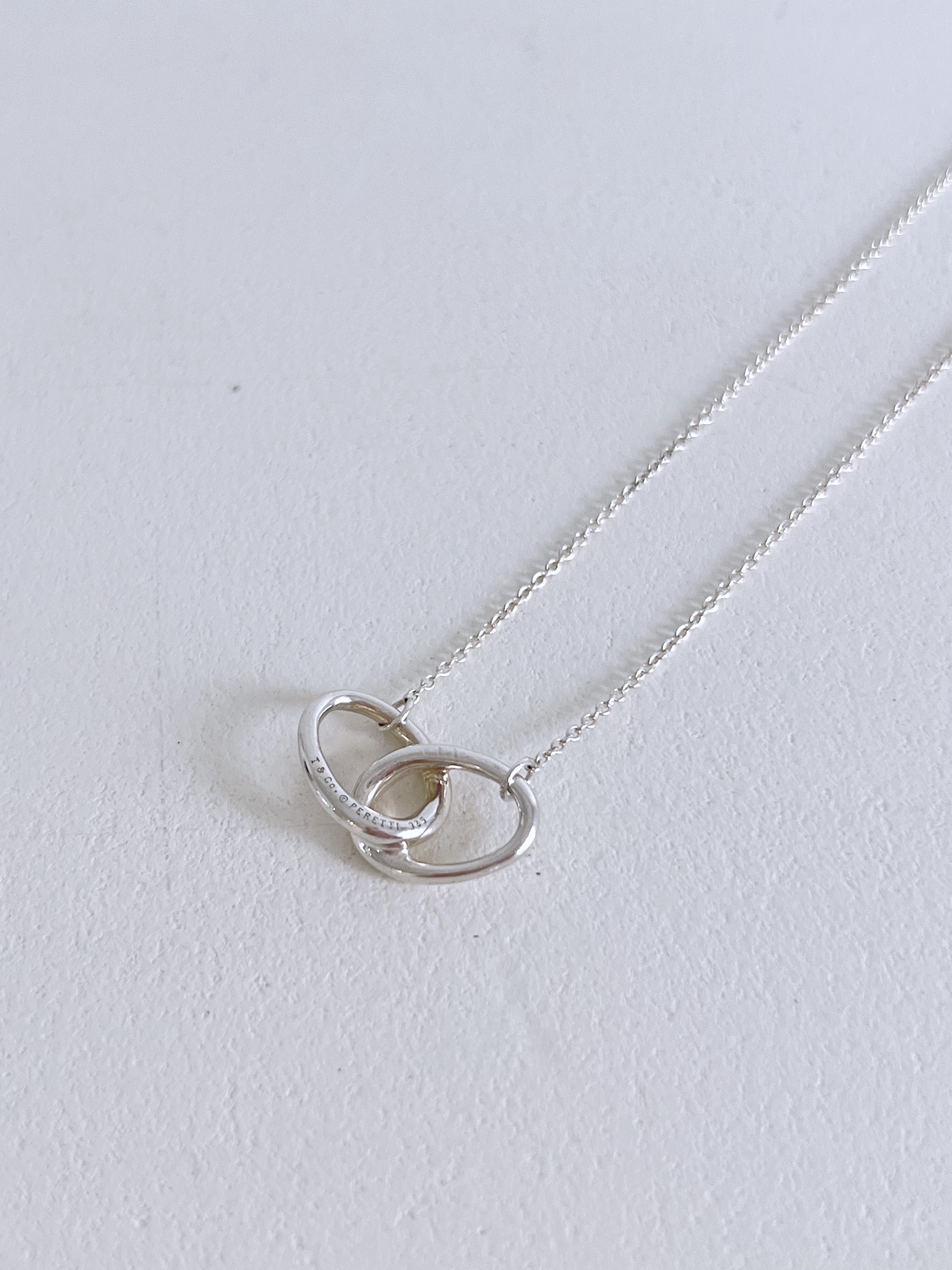 TIFFANY & CO. Double Loop Pendant Necklace