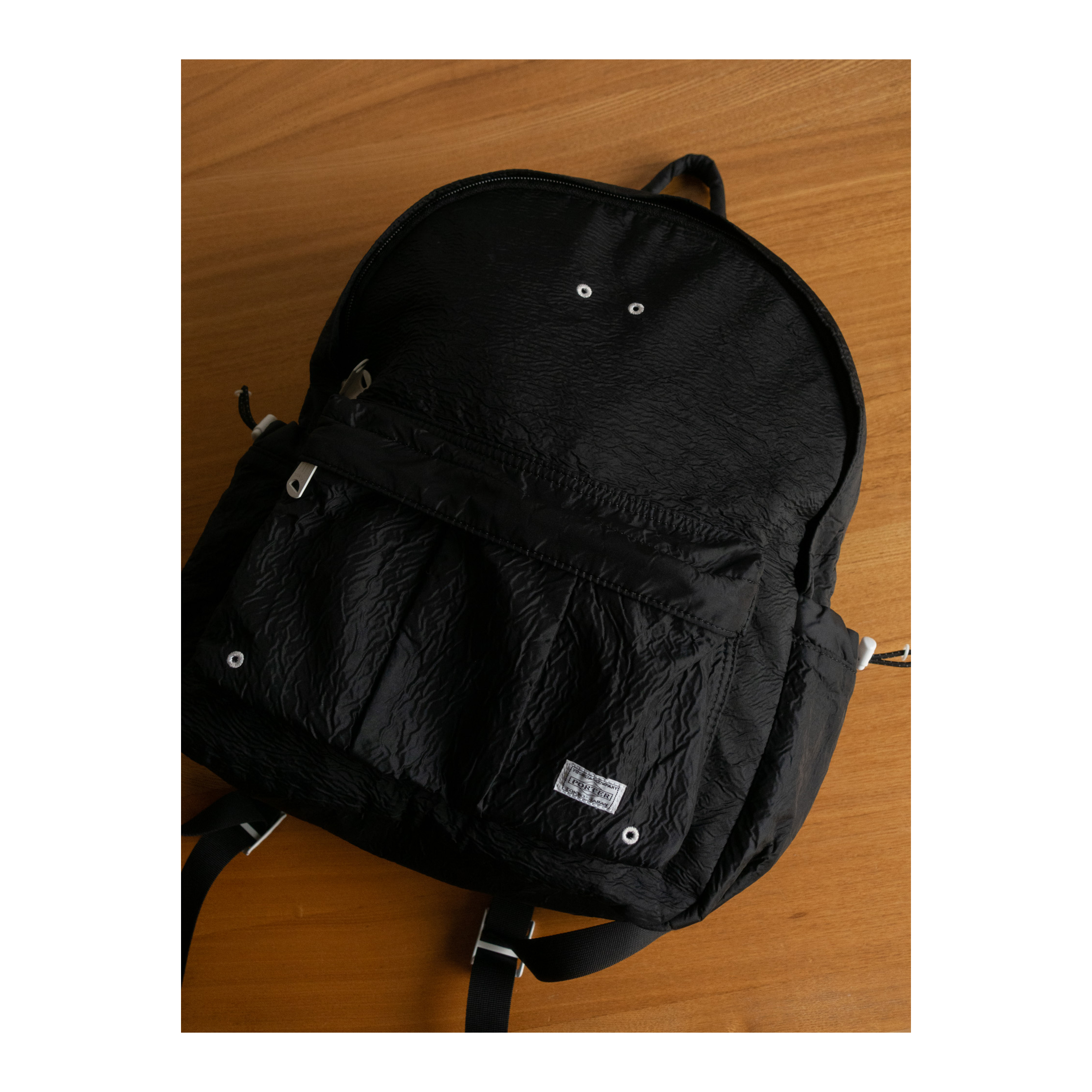 PORTER GIRL CUE - NYLON DAYPACK (Pleats Nylon / Mat Black)