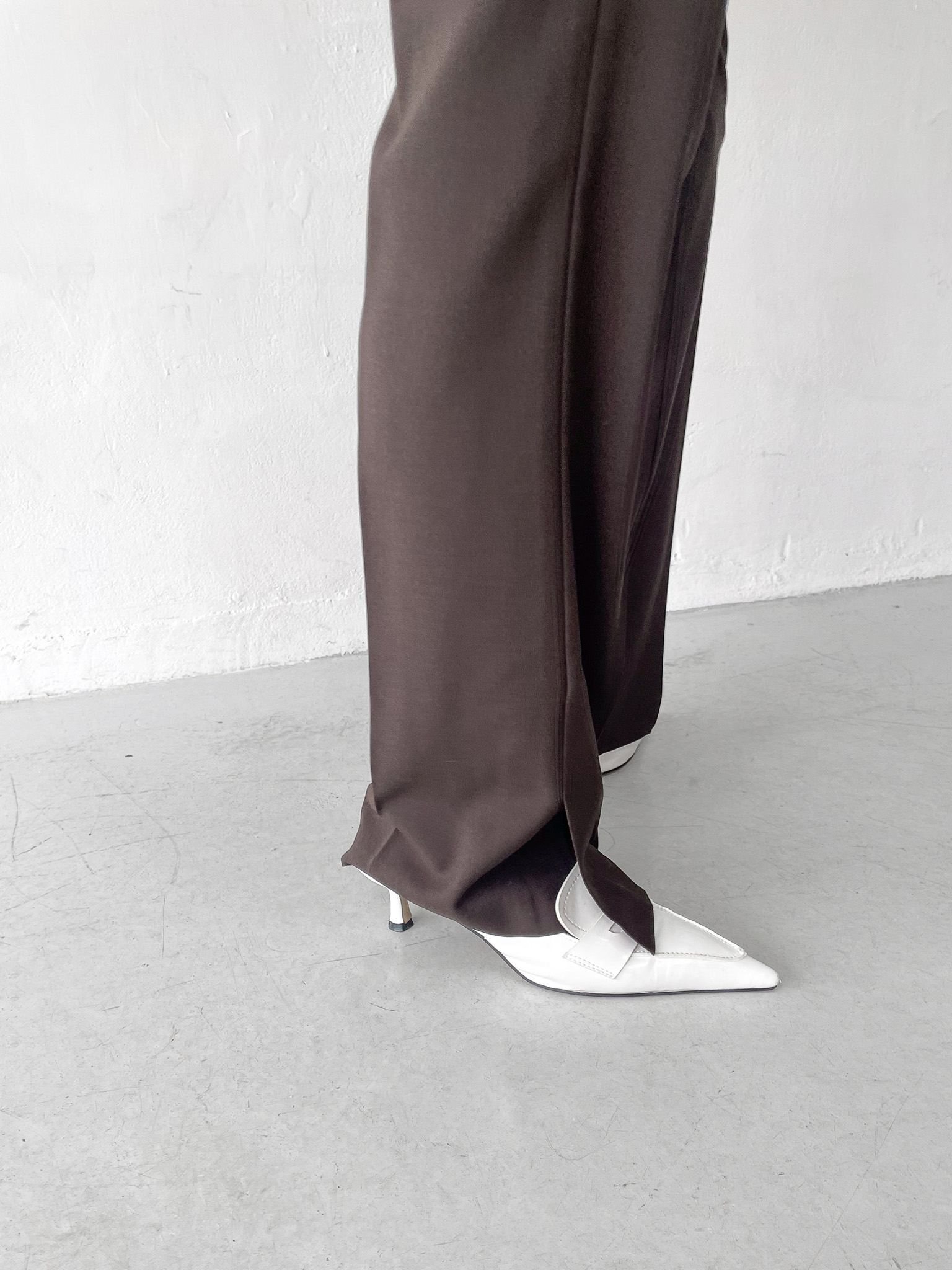 PRAHA BOOT CUT SLACKS (2COLOR)