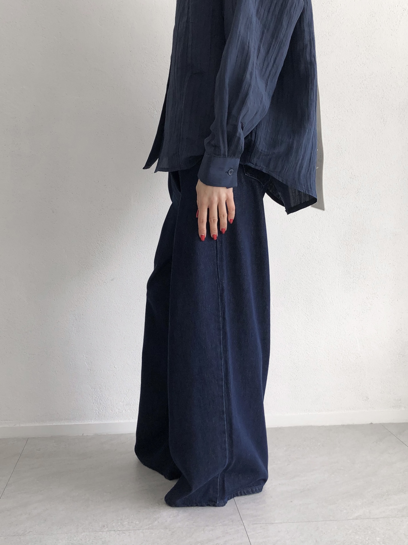 FLAT FLARE DENIM (ONE COLOR)