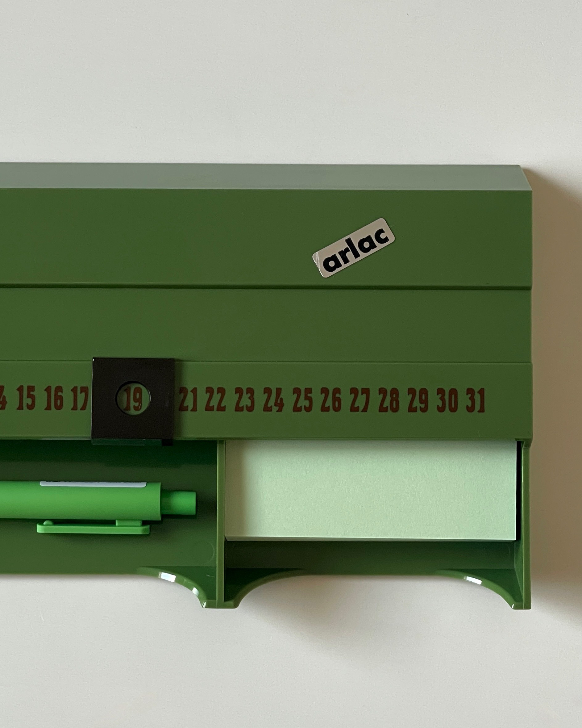 ARLAC Desk Organizer with Perpetual Calendar