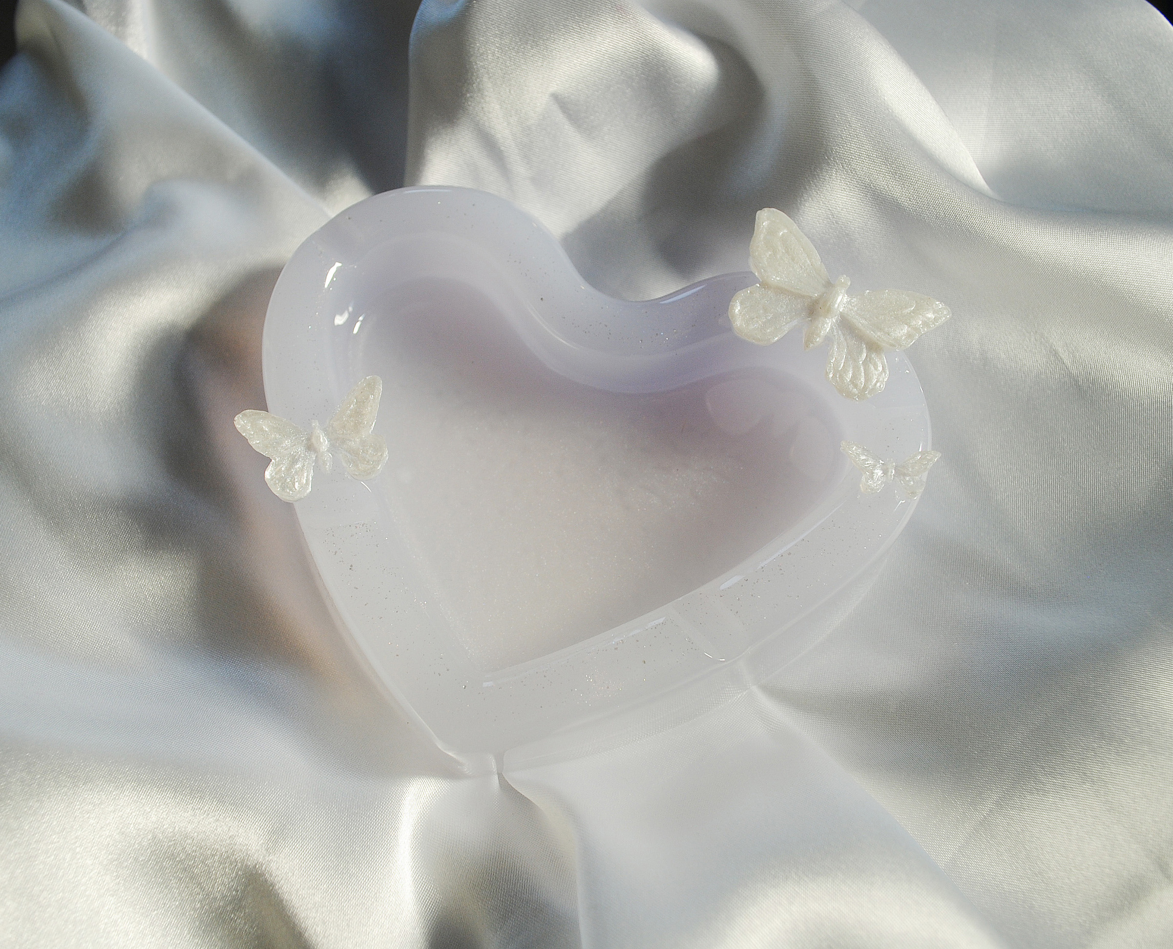 pure white butterfly tray