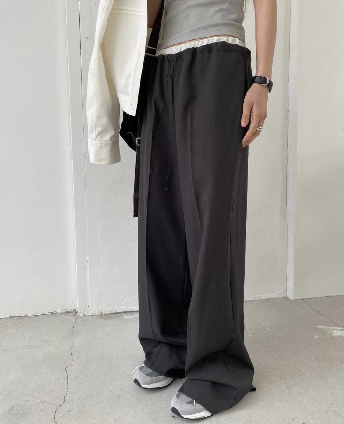 Layered band slacks-2color
