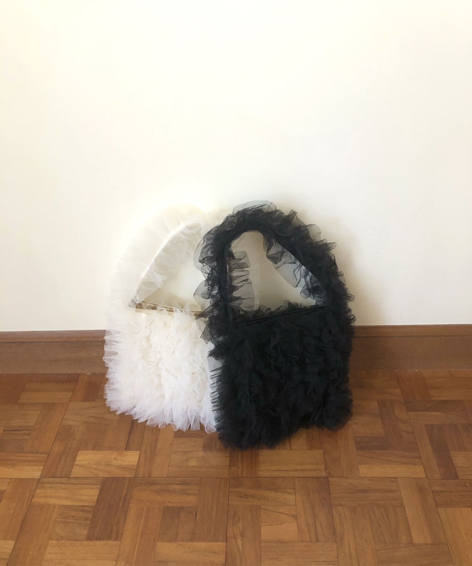 Sha frill bag-beige