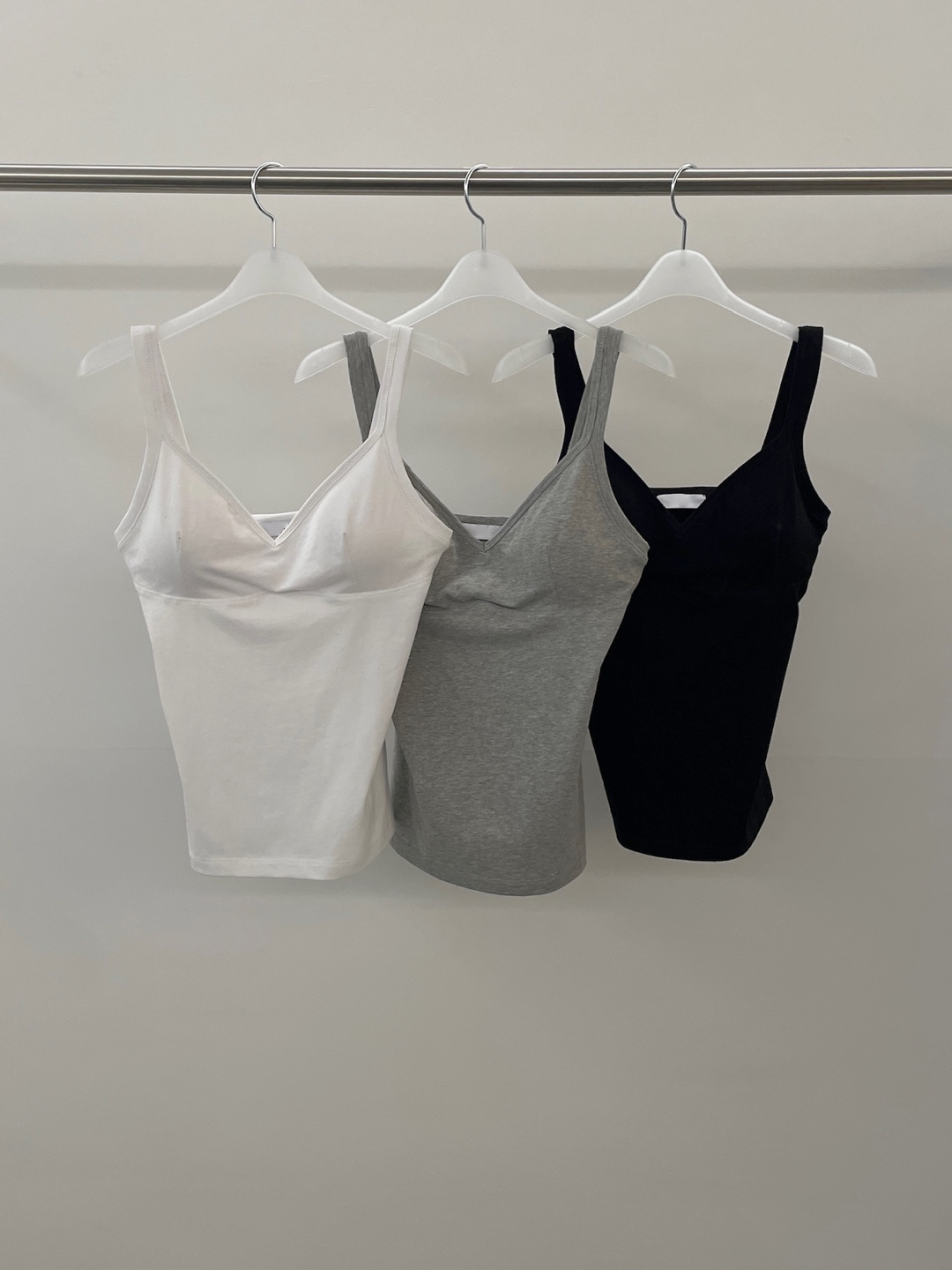 Deep v pad top-3color