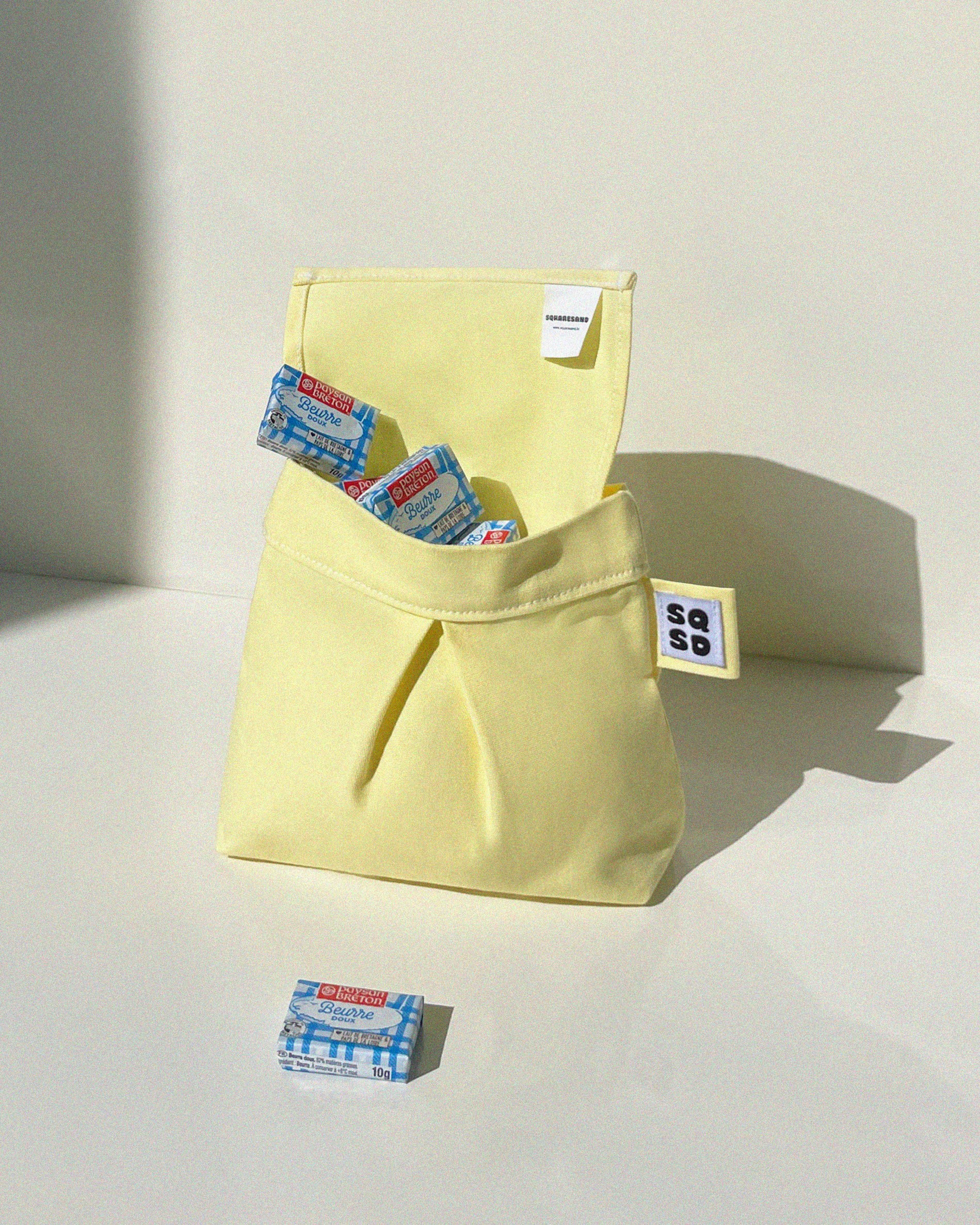 MERONG POUCH. YELLOW CHIFFON
