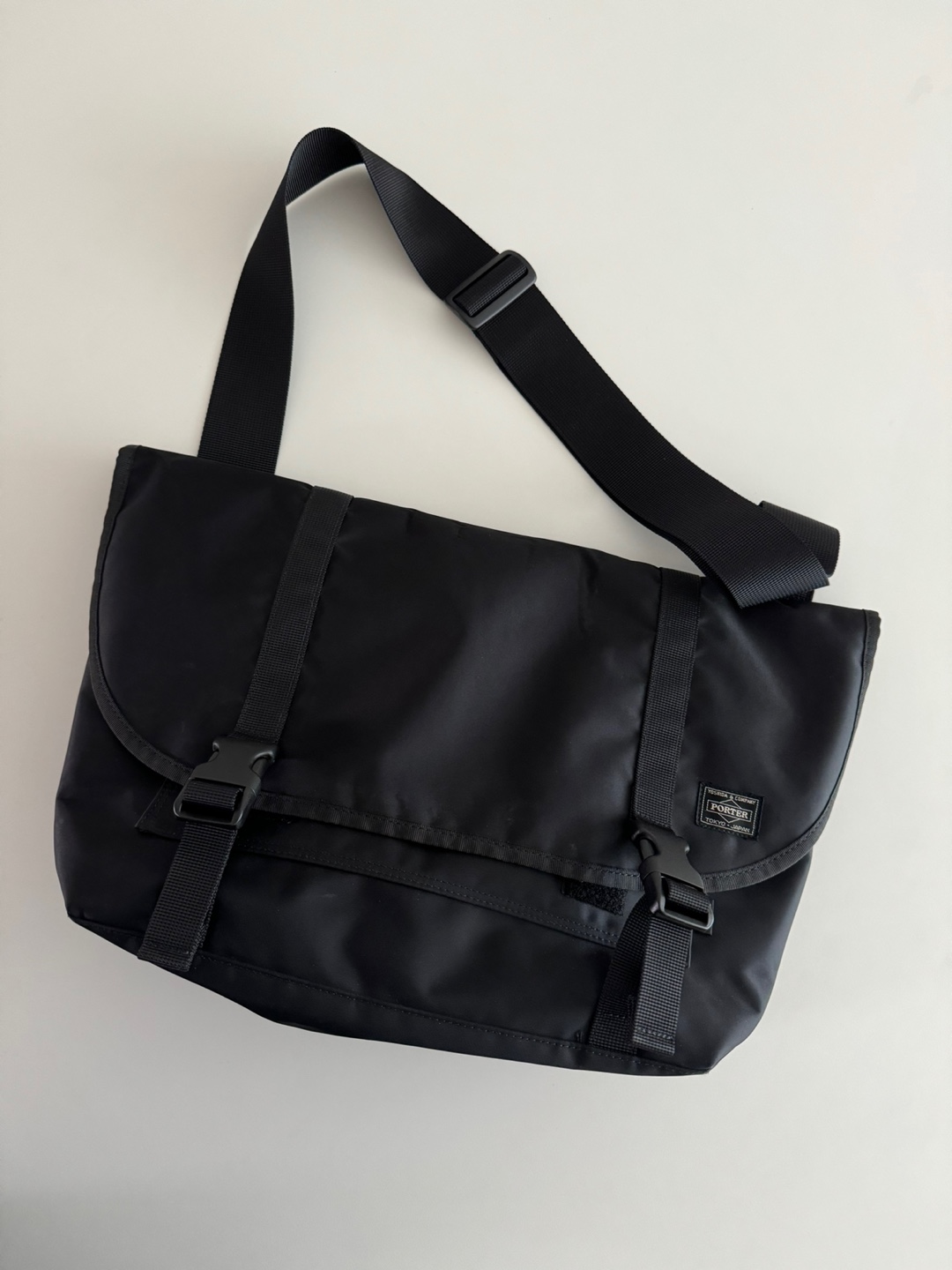 Head Porter messenger bag