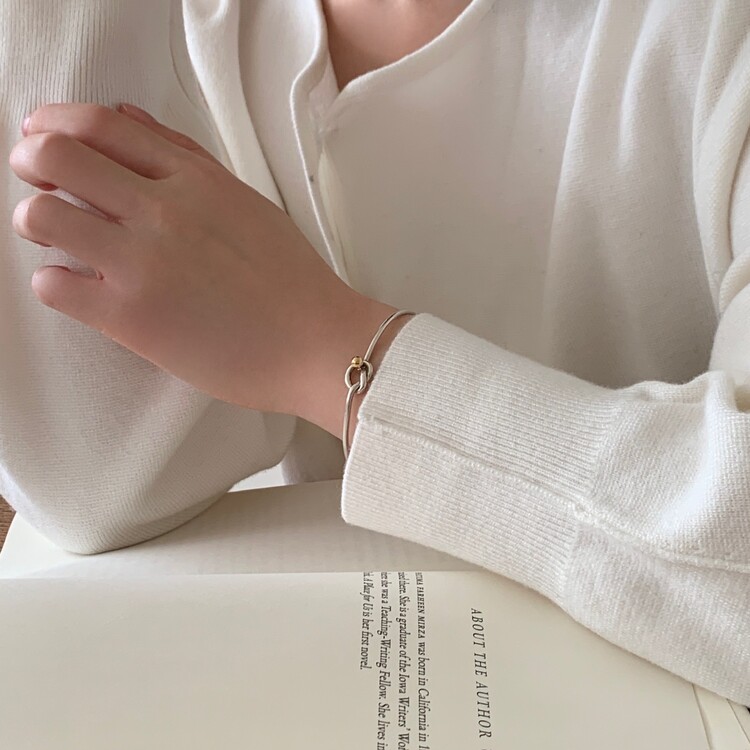 Tiffany&Co. love knot bracelet (18K & silver92.5)