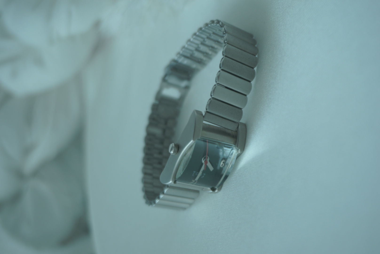 Clear Curved Watch