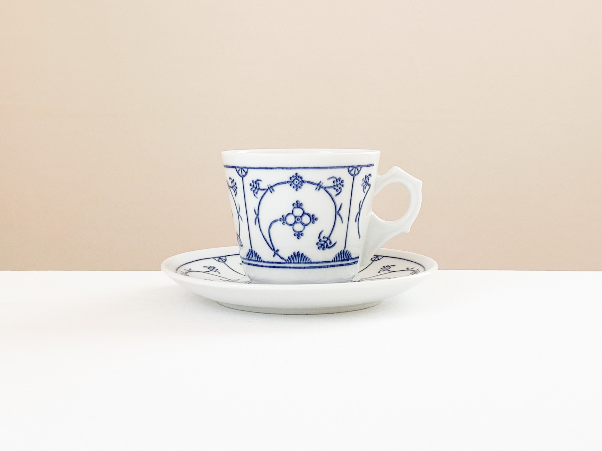 1950s kahla tea cup & saucer