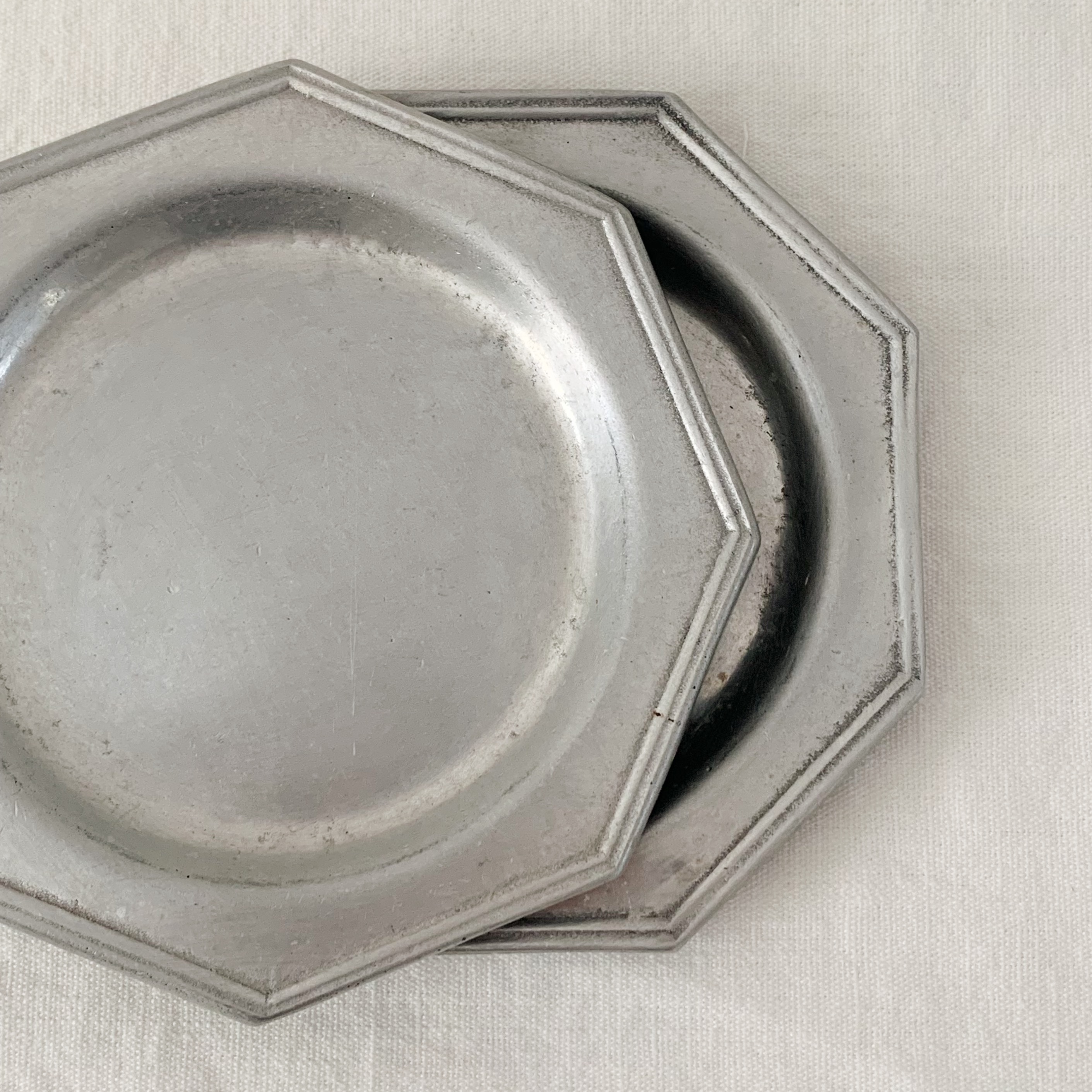 1970s octagon pewter plate
