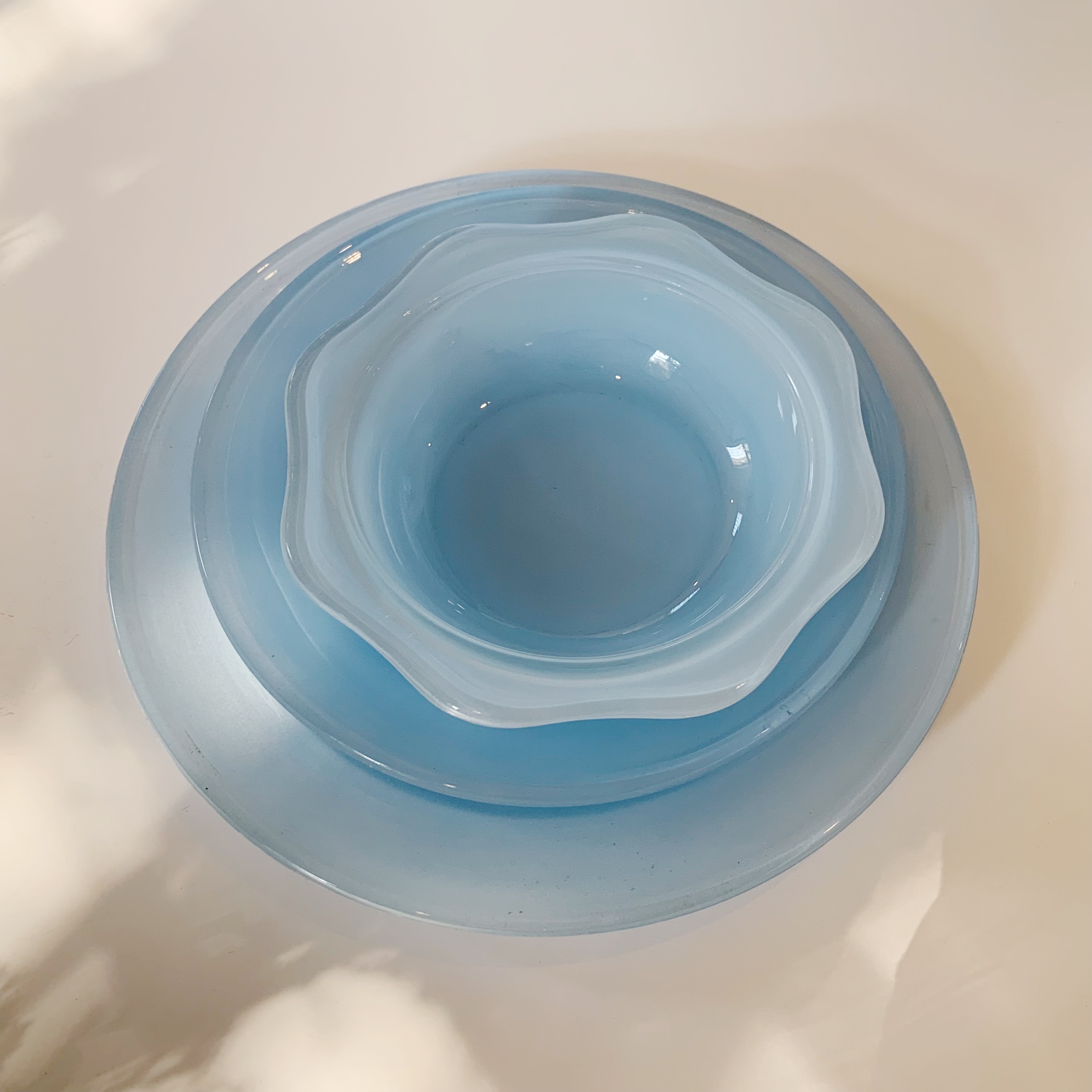 1970s Pyrex sky blue plate