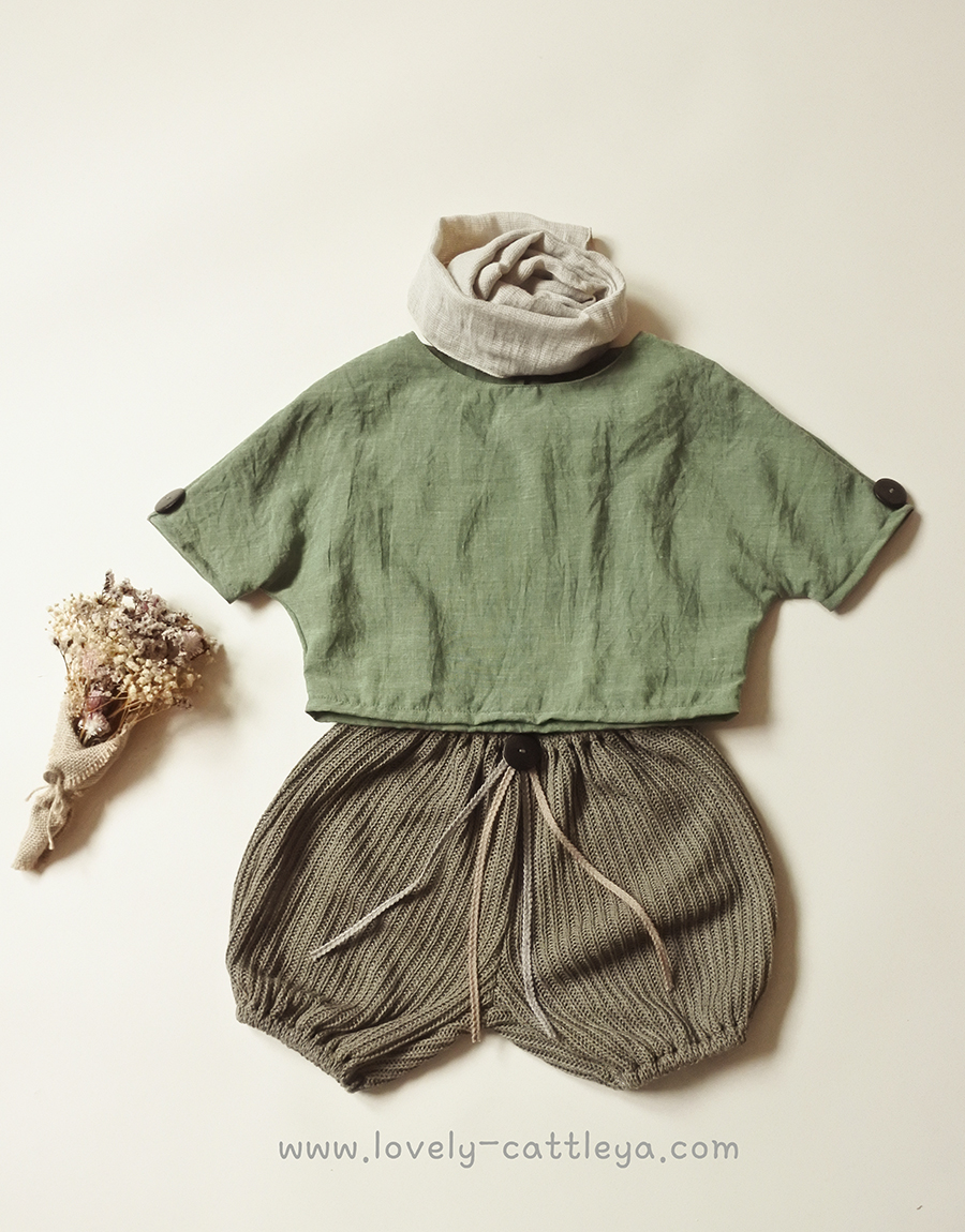 Simple khaki set