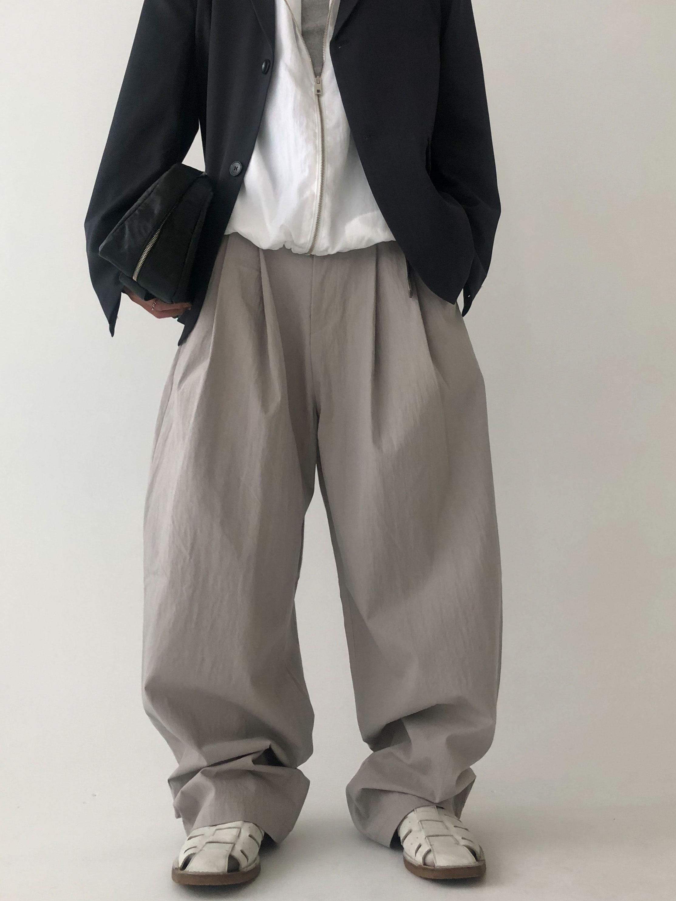 steady two tuck wide pants